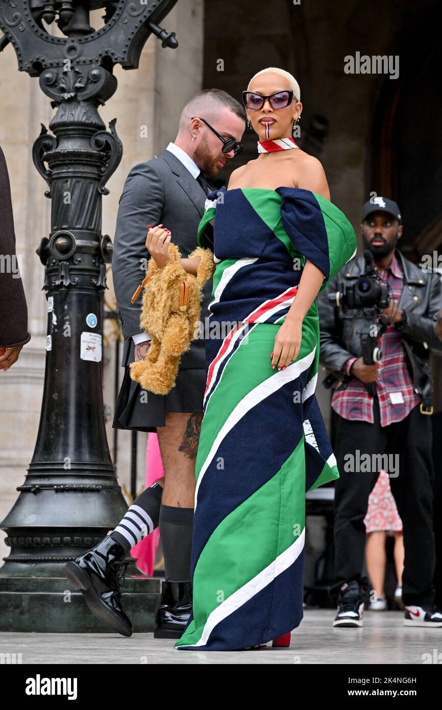 Paris, France, 3 octobre 2022, Doja Cat participe au spectacle Thom ...