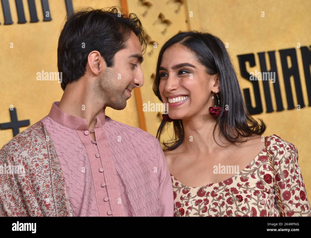Shubham Saraf et Shaan Sahota assistent à la première de tapis rouge de ...