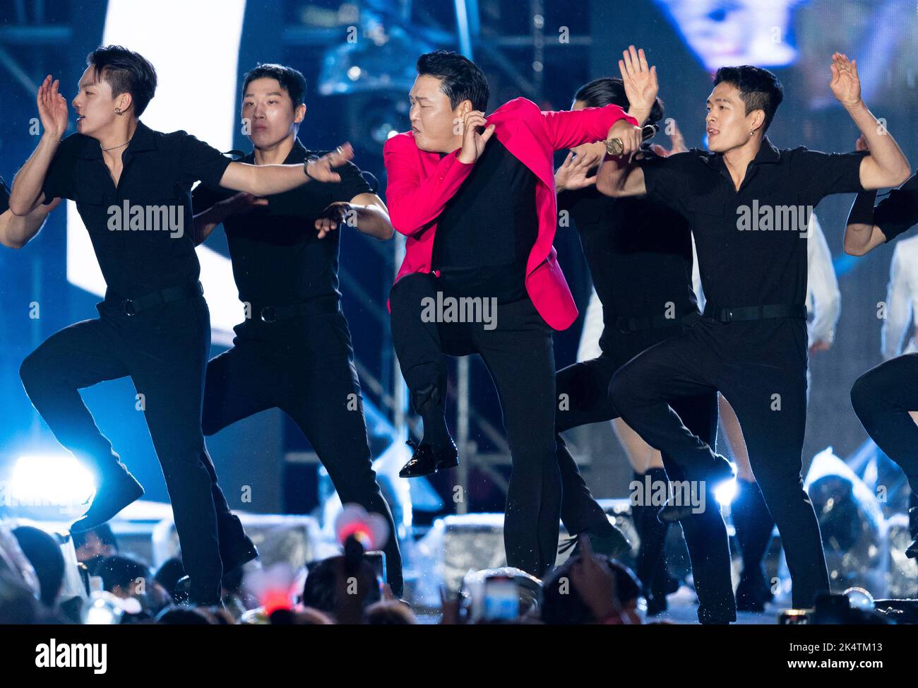2 octobre 2022 - Séoul, Corée du Sud : la chanteuse sud-coréenne K-Pop PSY, joue sur scène le ...