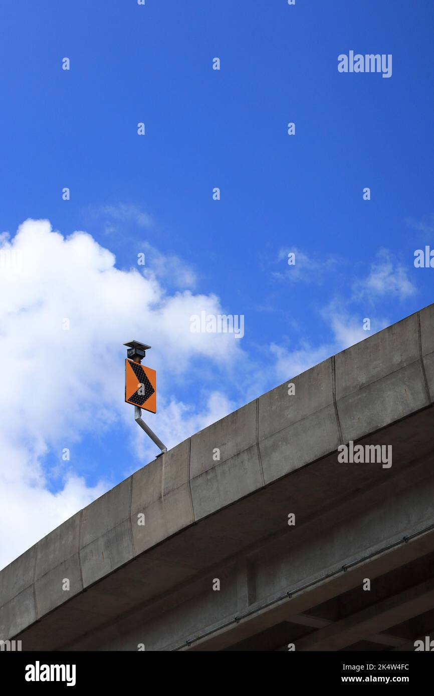 Signalisation routière sinueuse, signalisation routière sur la route ...
