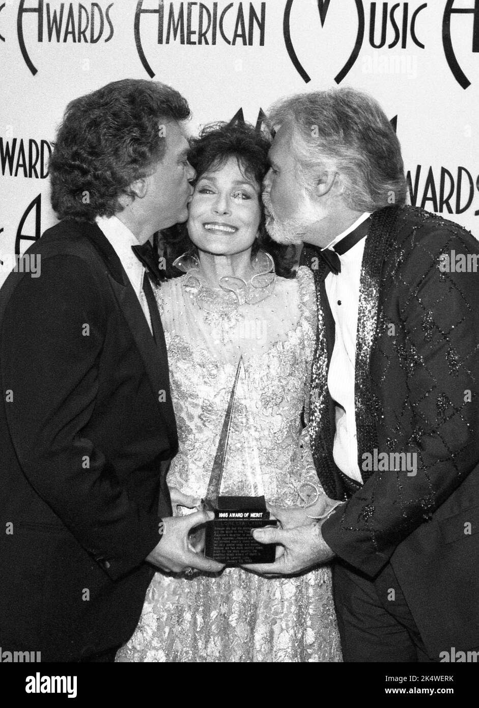 **PHOTO DE FICHIER** Loretta Lynn est décédée. Conway Twitty, Loretta ...