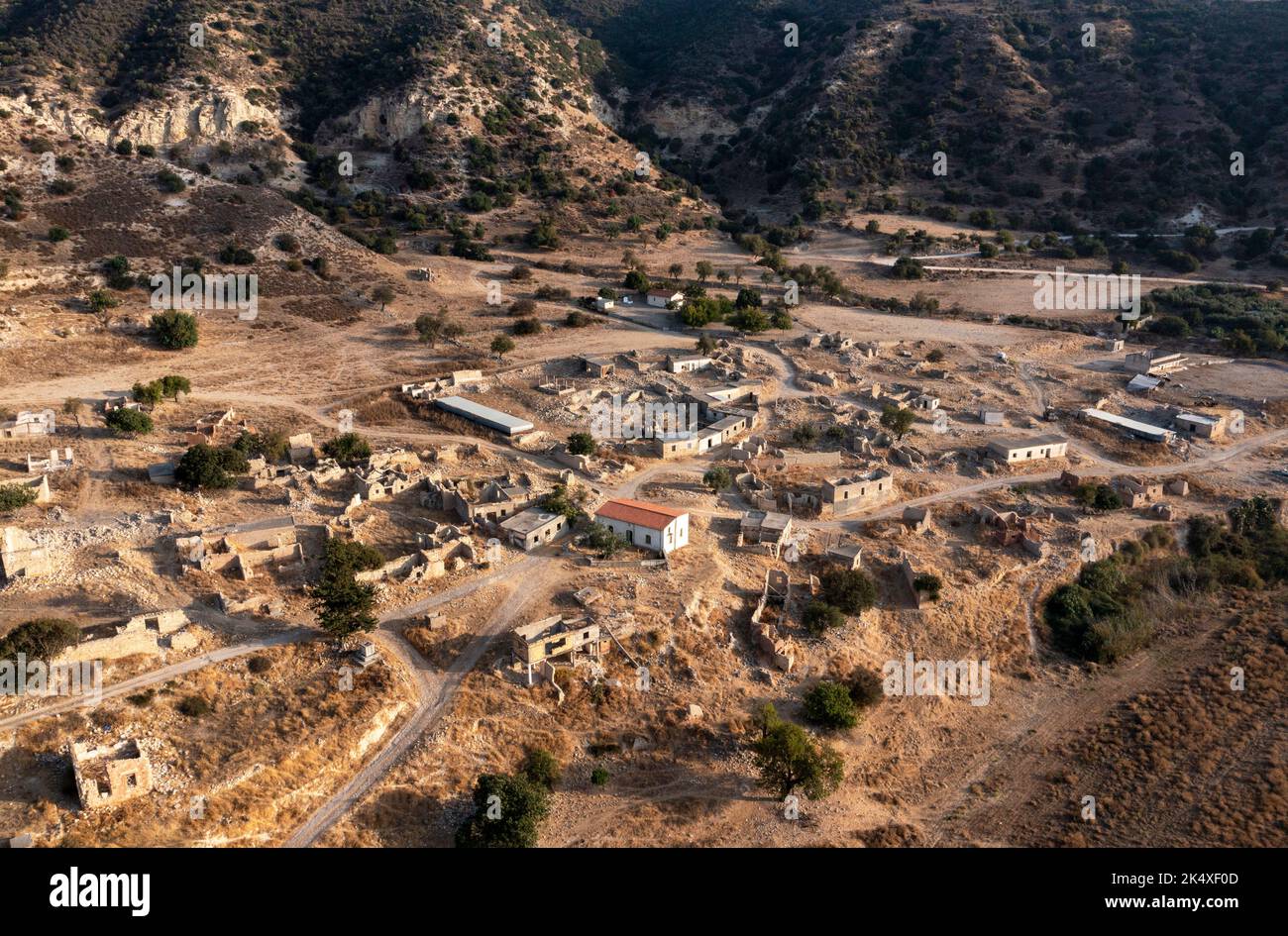 Souskiou chypre Banque de photographies et d’images à haute résolution ...