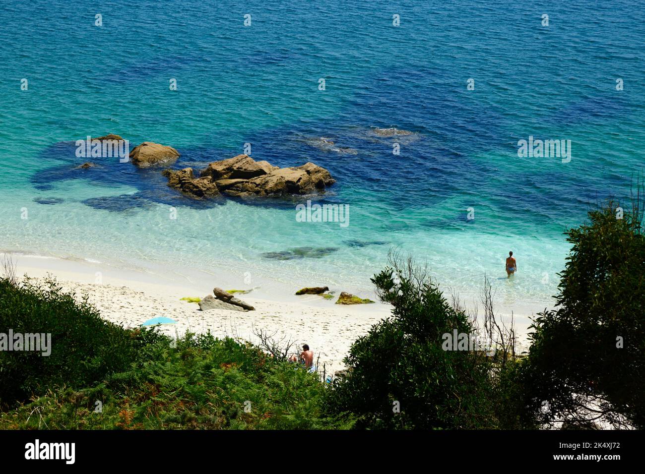 Touristes sur la plage de Nuestra Señora / Praia de Nuestra Senora ...