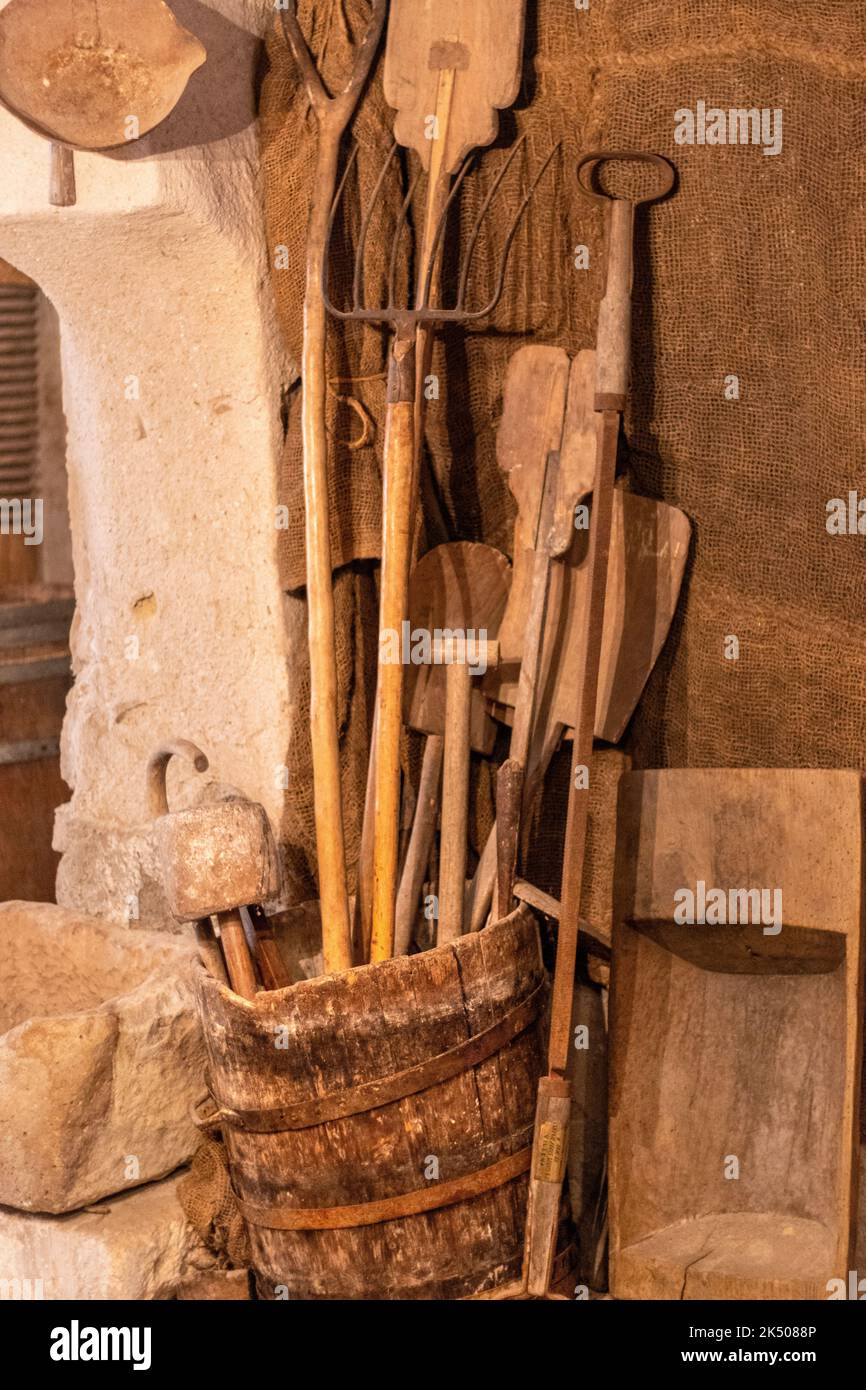 Interieur chateau medieval illustration Banque de photographies et d ...