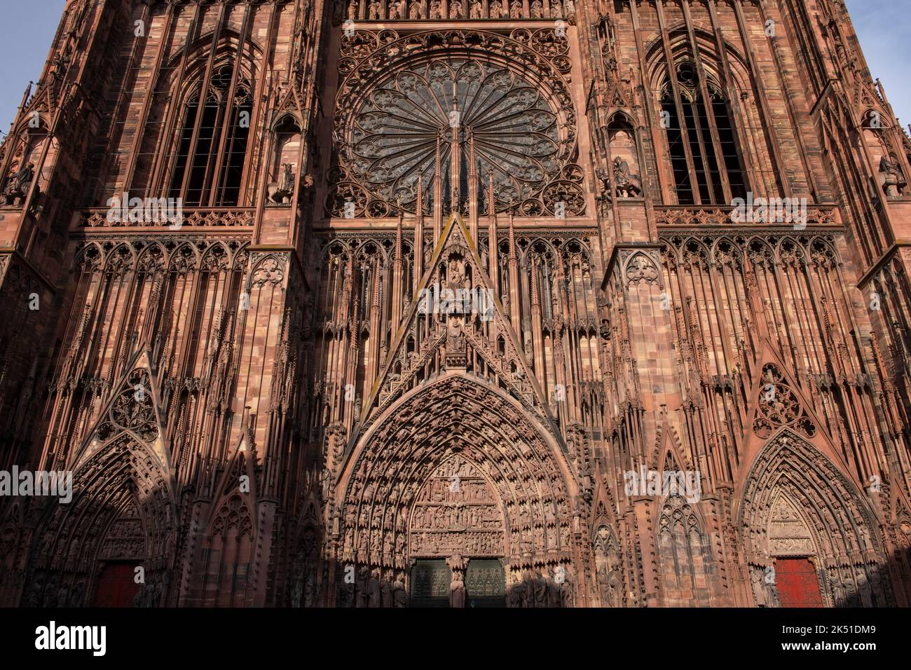 Strasbourg Cathédrale notre-Dame Alsace France Cathédrale de Strasbourg ...