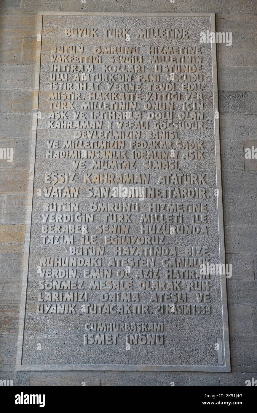 ANKARA, TURKIYE - 05 JUIN 2022 : mur écrit à Anitkabir où se trouve le ...