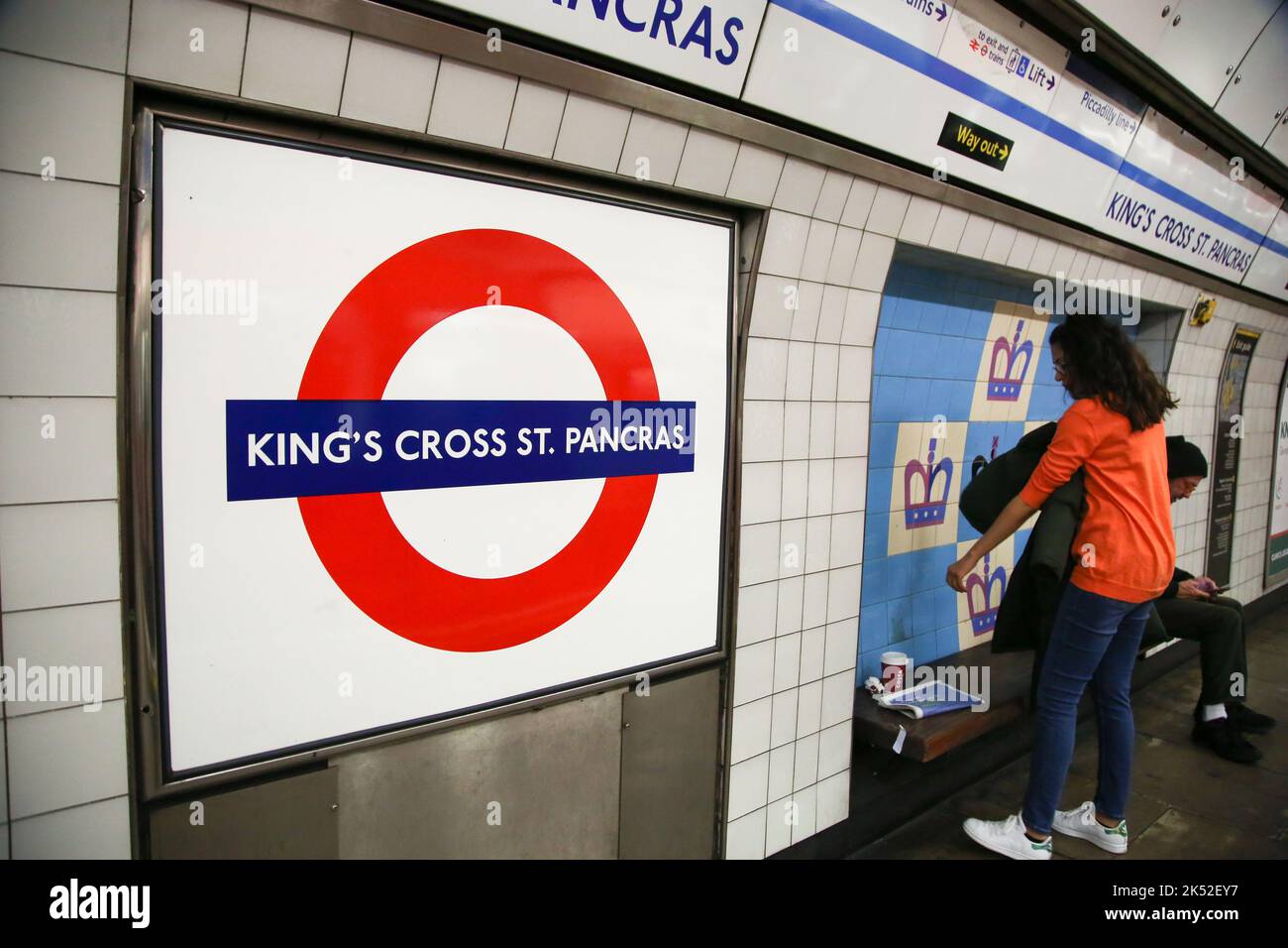 Kings cross st pancras underground Banque de photographies et d’images ...