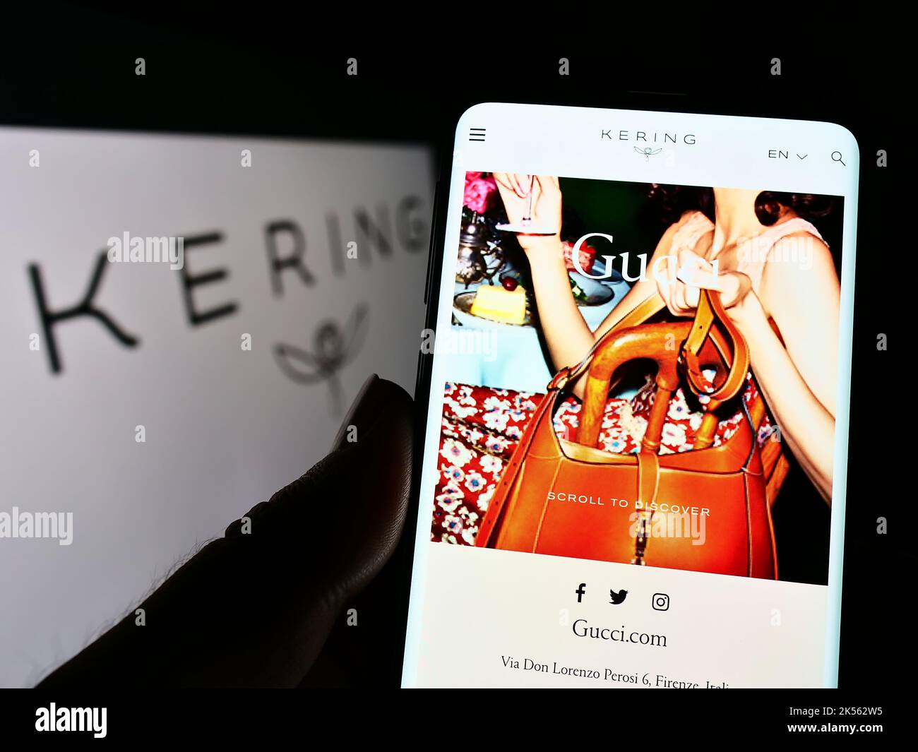 Kering Logo Banque De Photographies Et D Images à Haute Résolution Alamy