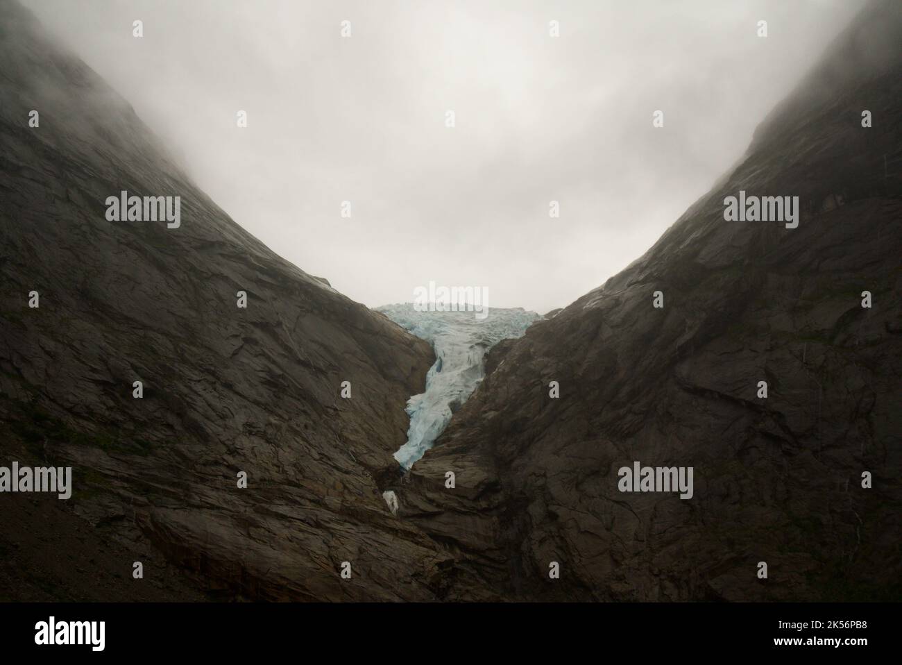 Le glacier de Jostedalsbreen nasjonalpark. Glacier de Briksdal / Parc ...