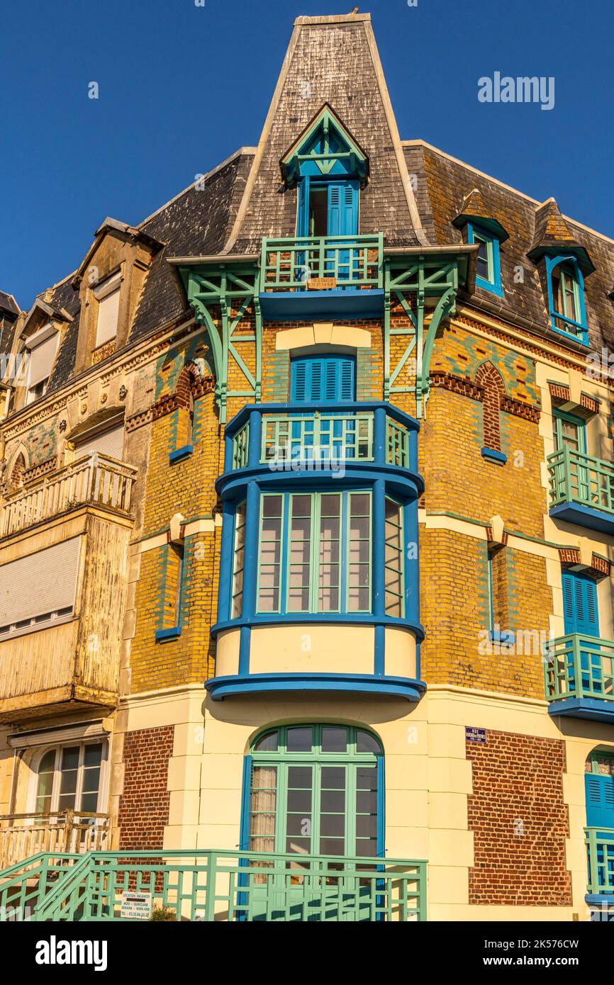 France, somme, Baie de somme, Mers les bains, Station balnéaire, Villas Belle Epoque Photo Stock ...