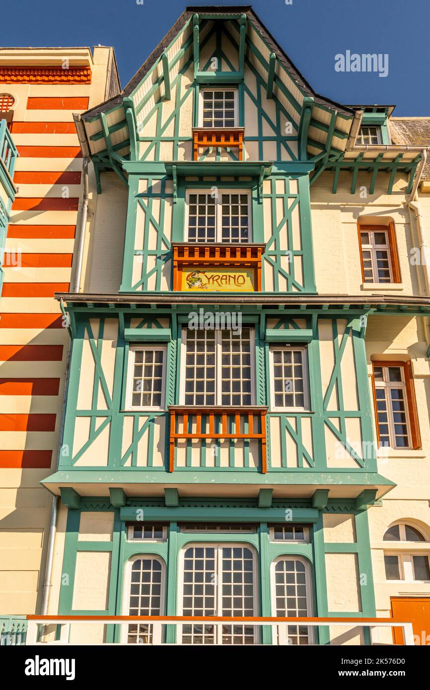 France, somme, Baie de somme, Mers les bains, Station balnéaire, Villas Belle Epoque Photo Stock ...