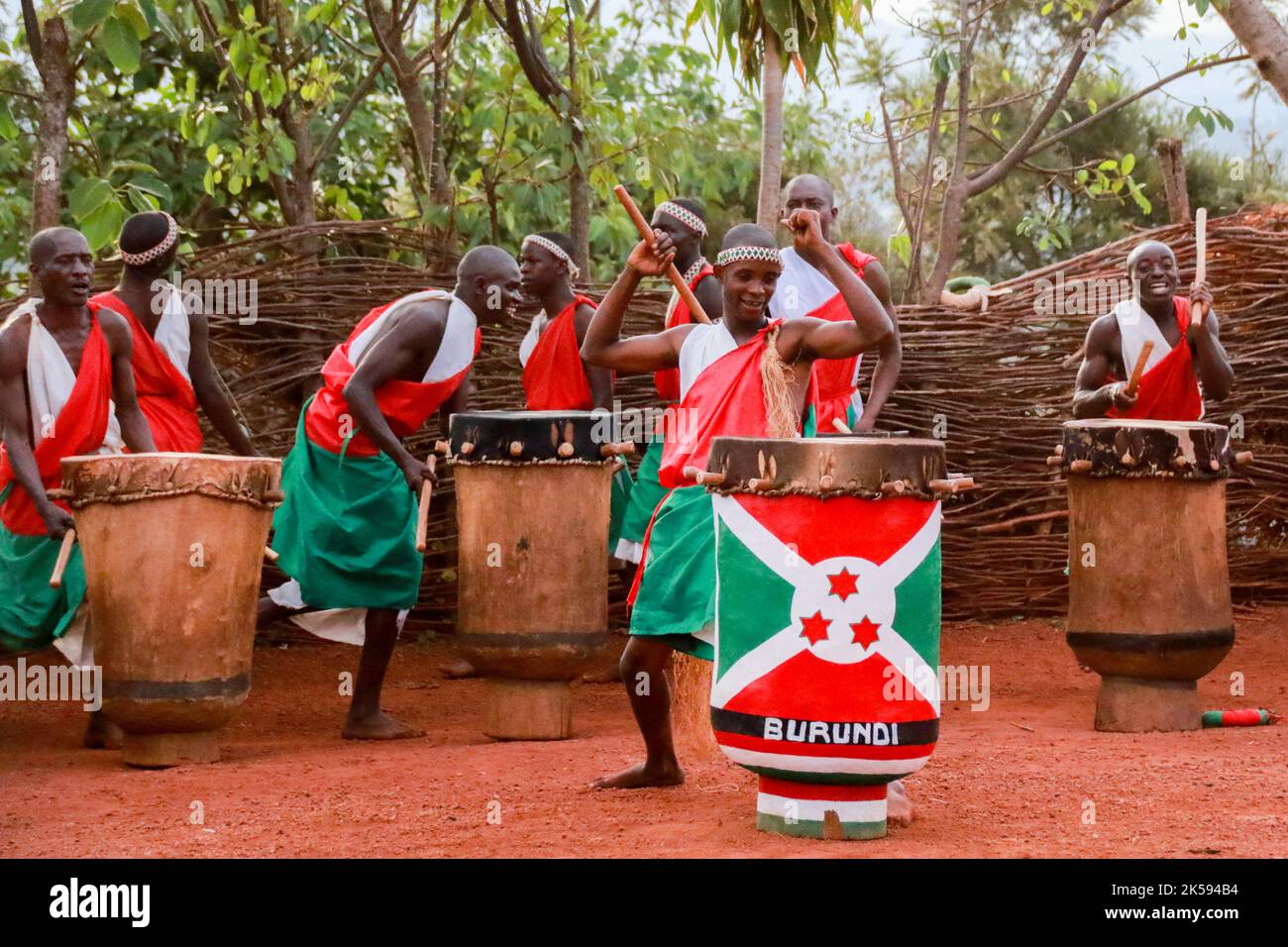 Sanctuaire du tambour gishora Banque de photographies et d’images à ...