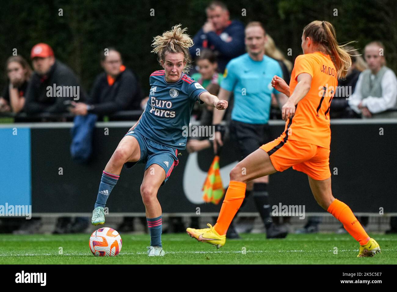 Kayleigh van dooren des femmes hollandaises Banque de photographies et ...