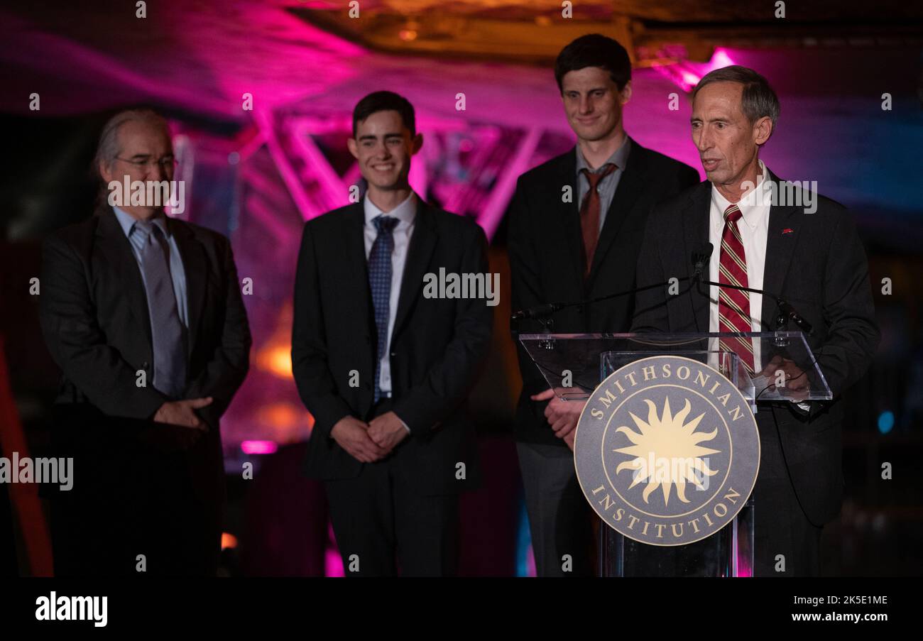 Le directeur par intérim du Laboratoire de propulsion Jet de la NASA ...