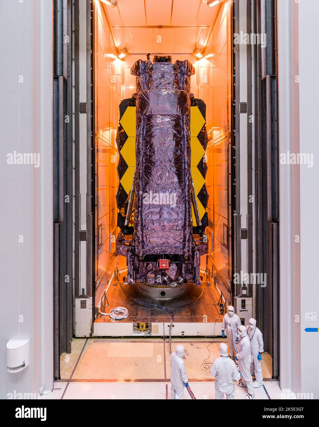 James Webb Space Telescope (JWST) préparation du lancement au Spaceport ...