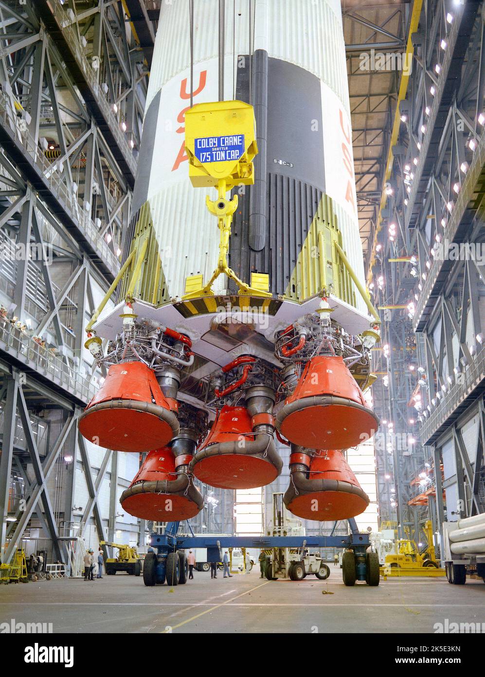 Apollo 8, le premier groupe Saturn V, a été lancé à partir du Centre ...