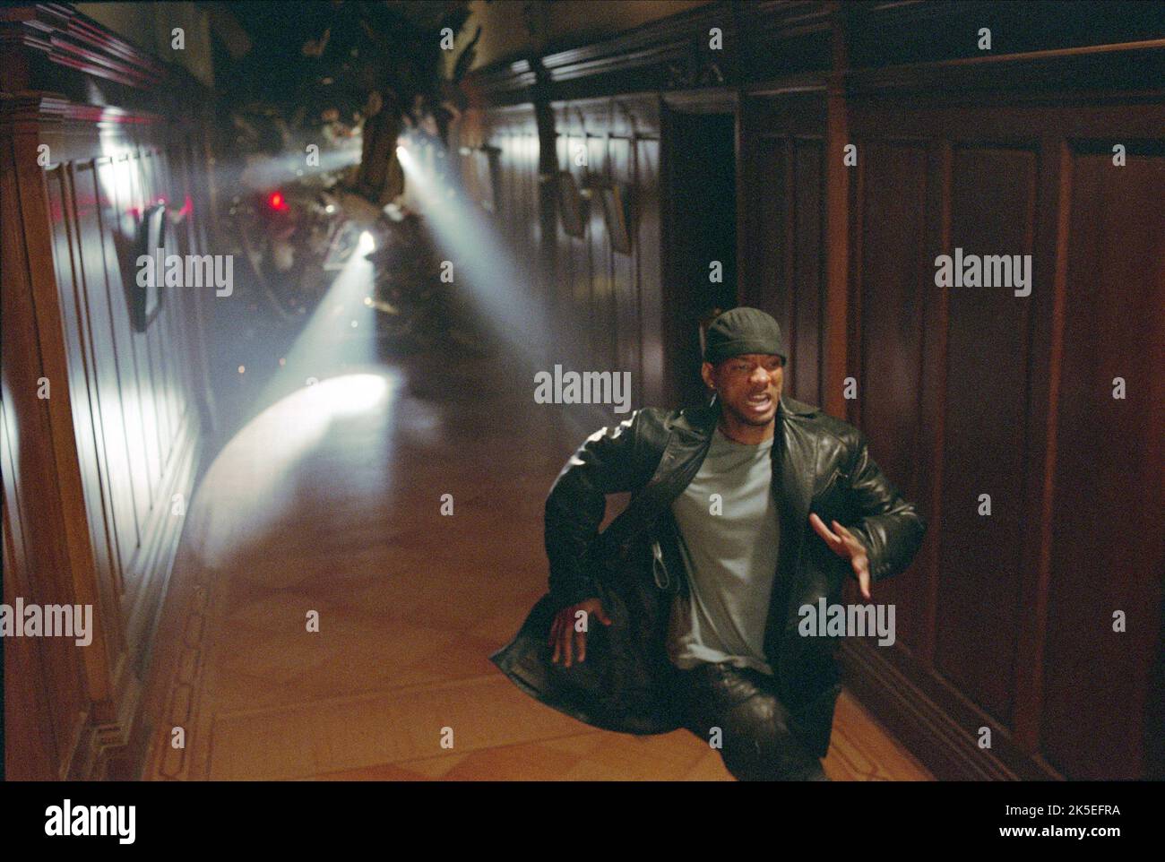 Robot 2004 will smith Banque de photographies et d’images à haute ...