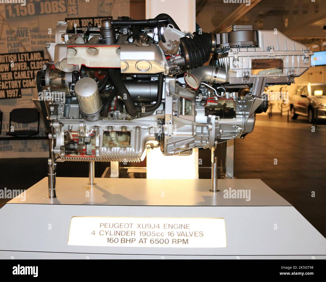 Moteur XU9J4 Peugeot Photo Stock - Alamy