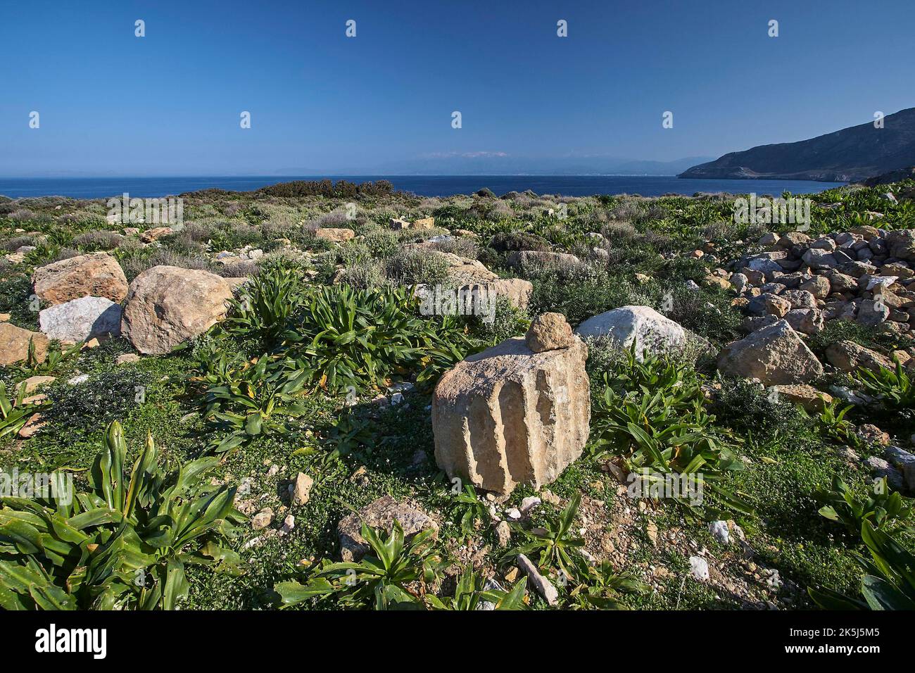 Mies, Rodopou, baie de rêve, plage de galets, site archéologique de ...