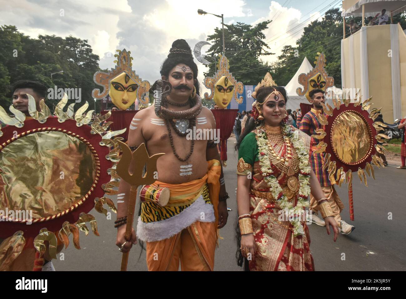 Kolkata, Bengale occidental, Inde. 8th octobre 2022. Les artistes sont ...
