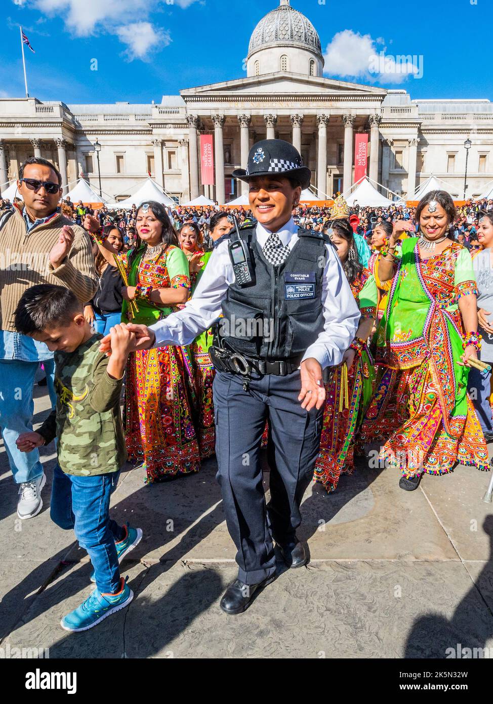 Londres, Royaume-Uni. 9th octobre 2022. Fête de Diwali (festival de ... Londres, Royaume-Uni. 9th octobre 2022. Fête de Diwali (festival de ...