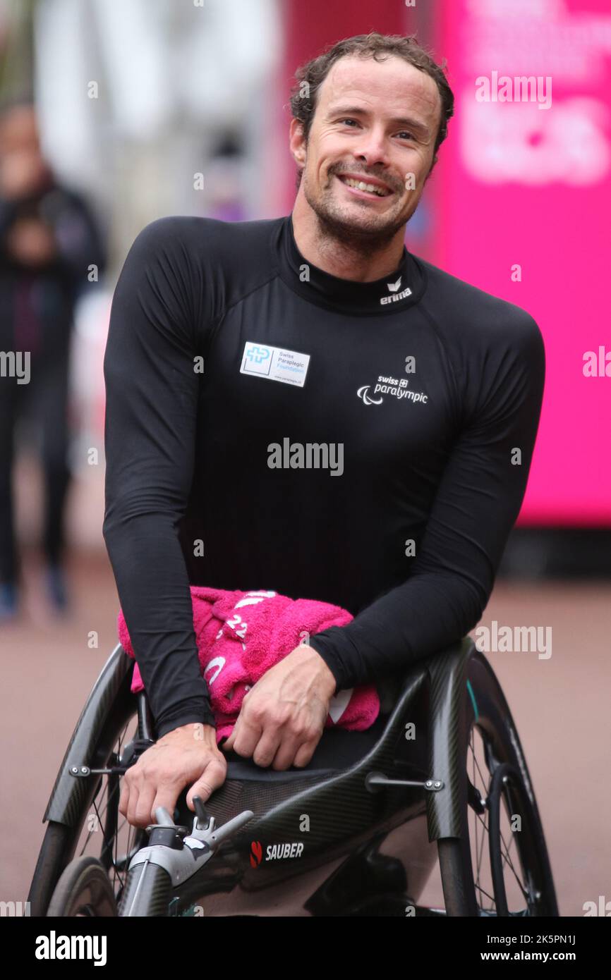 Marcel Hug de Suisse remporte le fauteuil roulant pour hommes (T53/T54 ...