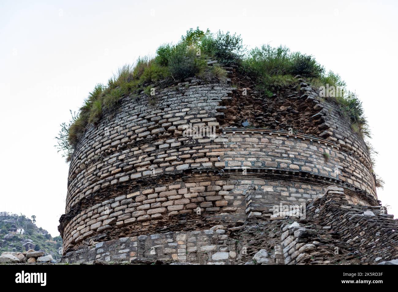 Amluk dara stupa a été découvert pour la première fois par un ...