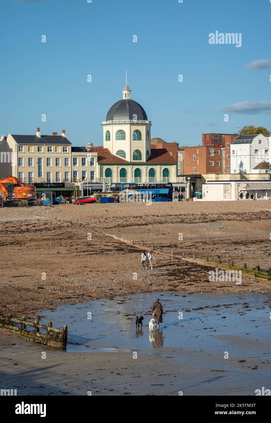 Le Dome Cinema, l'un des plus anciens cinémas du Royaume-Uni, à ...