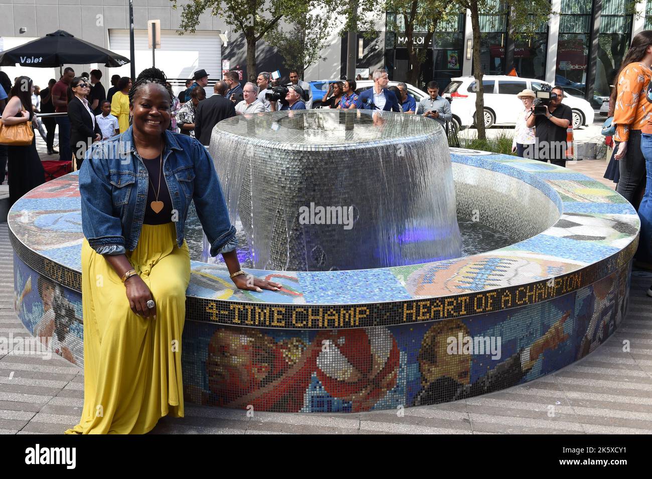 L'ancien WNBA Houston Comets Hall of Fame Sheryl Swoopes se trouve à ...