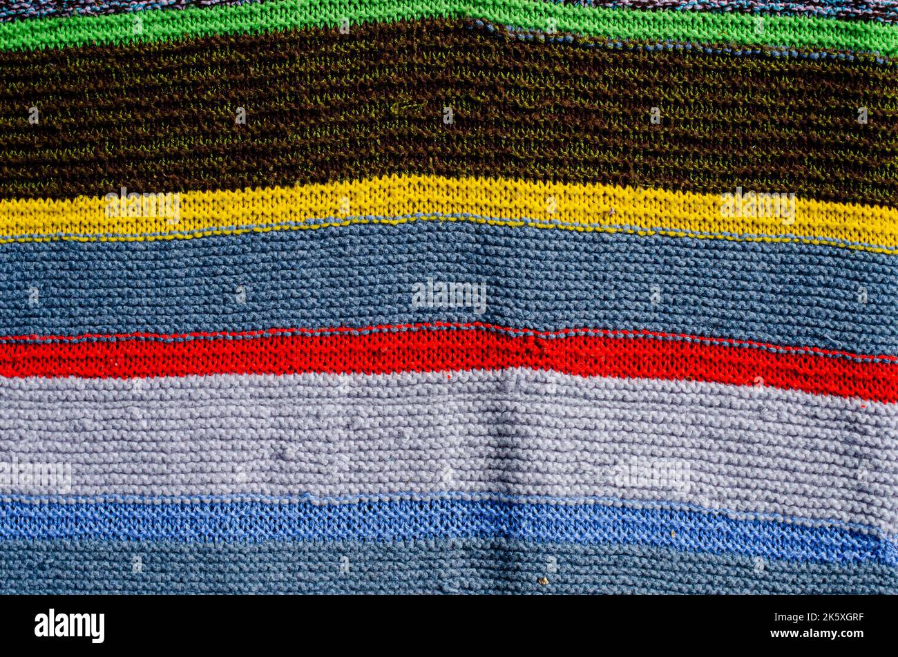 Fil de laine de couleur différente Banque de photographies et d’images ...