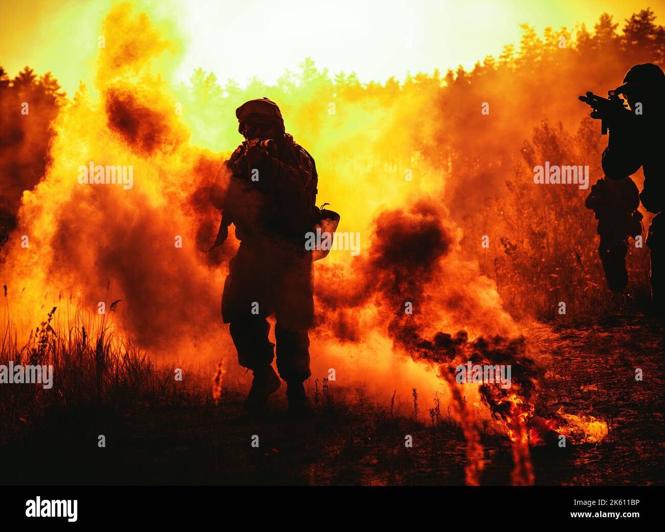 Les Marines des États-Unis en action. Action militaire, champ de ...