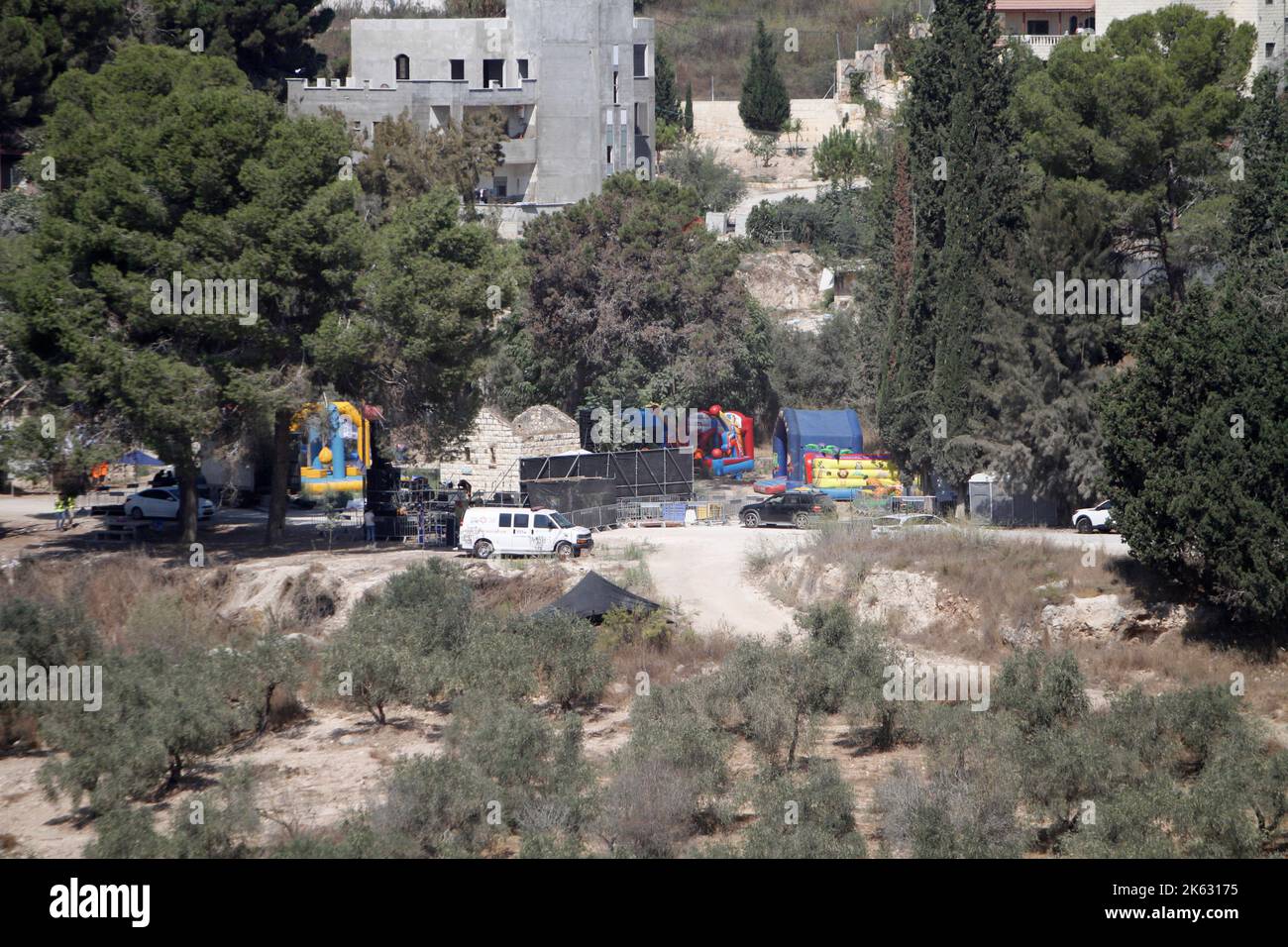 Les colons juifs célèbrent la fête de Sukkot dans la région de Masoudia ...