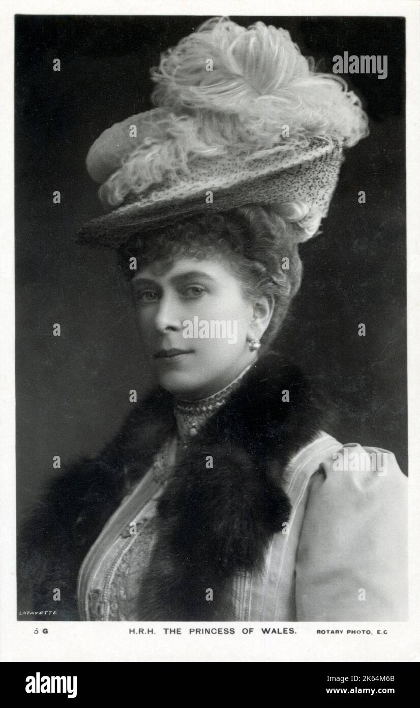 La princesse de Galles (Marie de Teck - Victoria Mary Augusta Louise ...