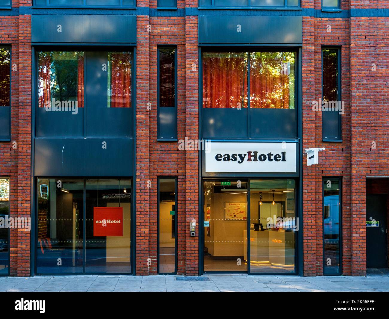 Easyhotel 80 old st Banque de photographies et d’images à haute ...