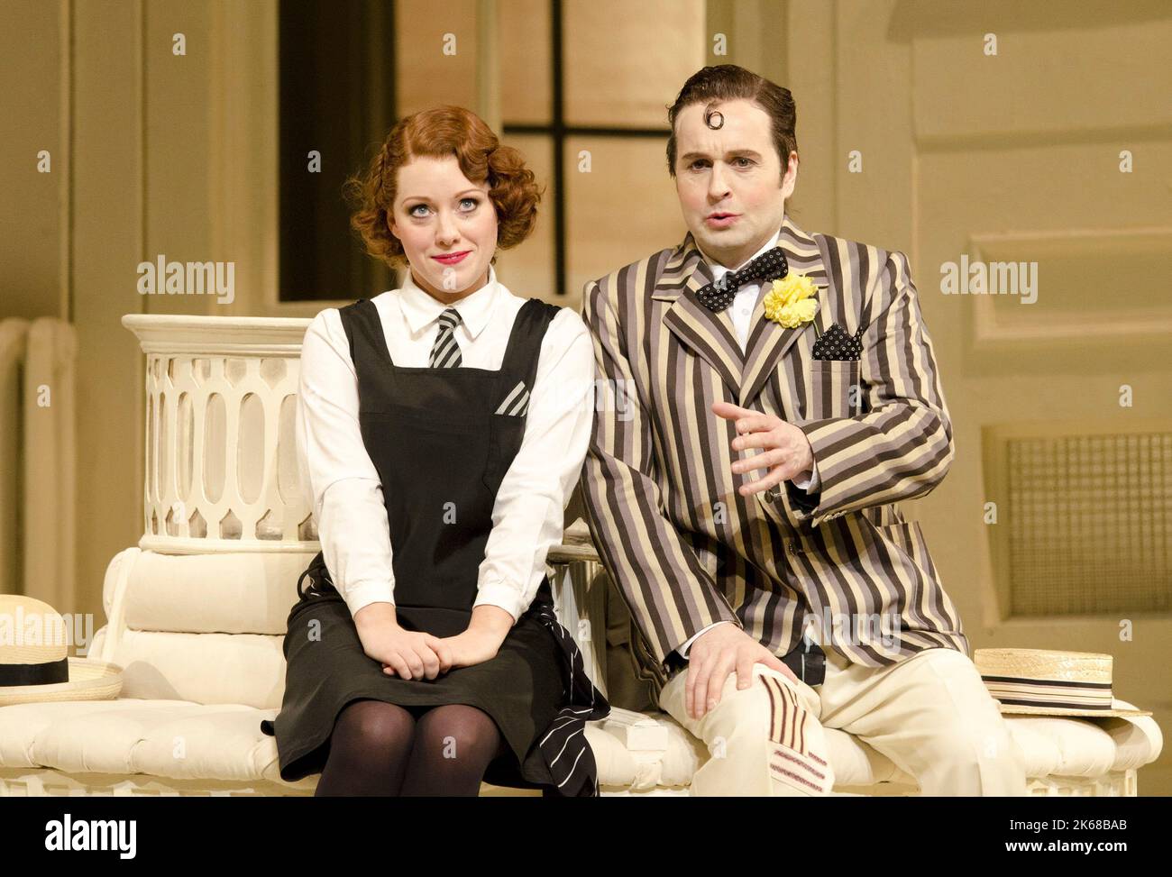 Alfred bee Banque de photographies et d’images à haute résolution - Alamy