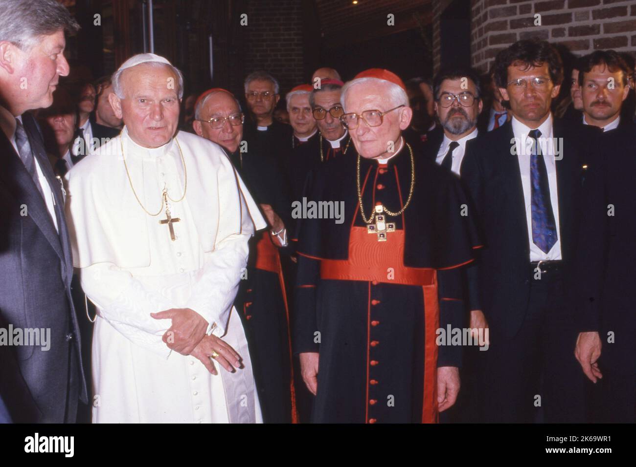 ARCHIVE PHOTO: Il y a 35 ans, sur 16 octobre 1987, le cardinal Joseph ...