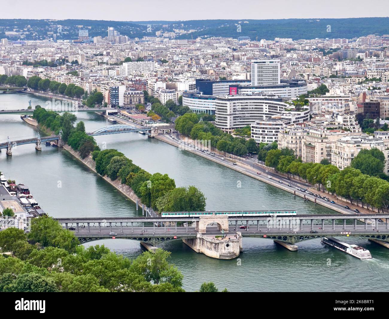 Paris (France) : vue panoramique de la ville depuis la Tour Eiffel. Vue ...