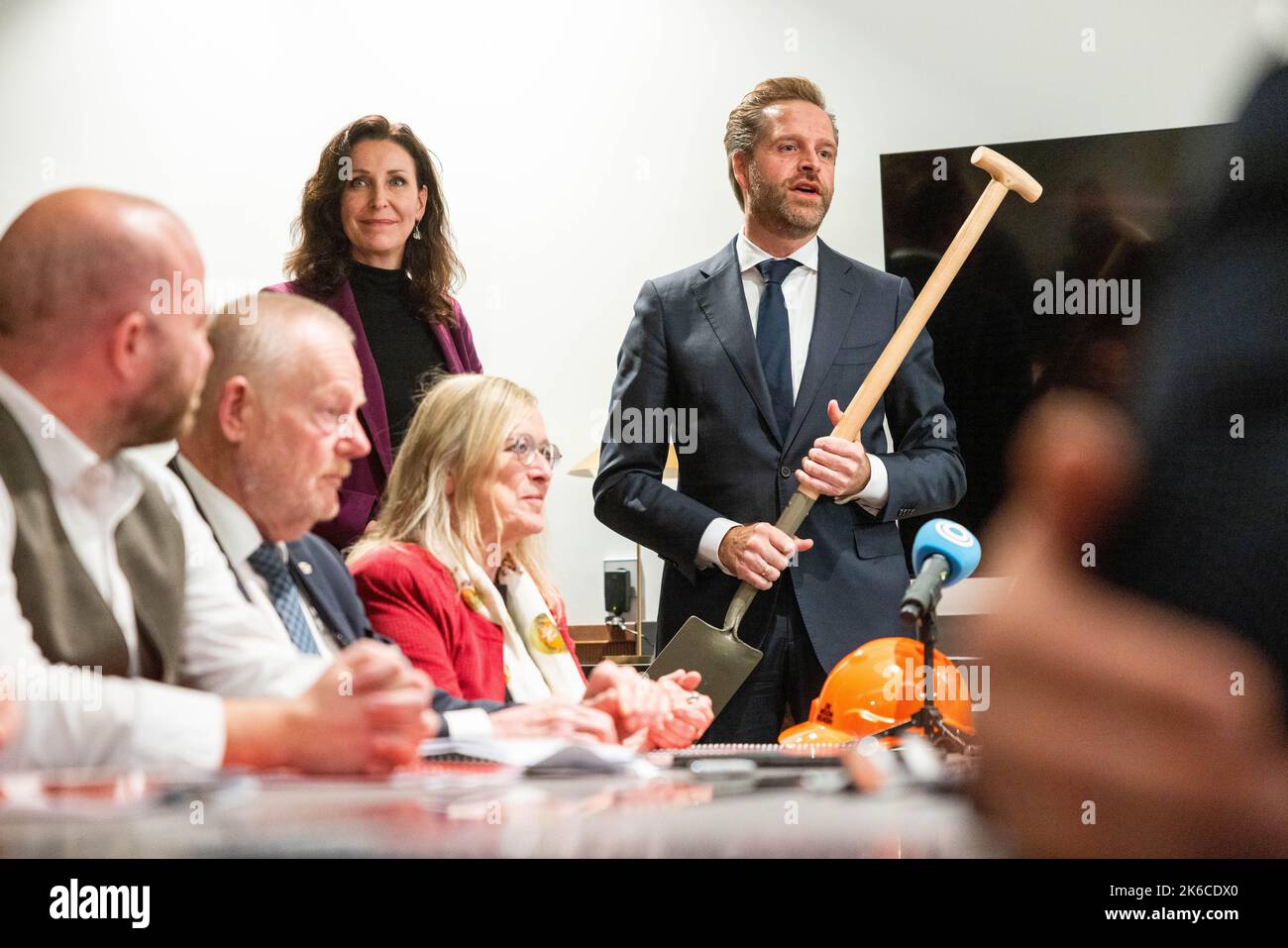 2022-10-13 14:39:22 LA HAYE - Ministre Hugo de Jonge du logement public ...