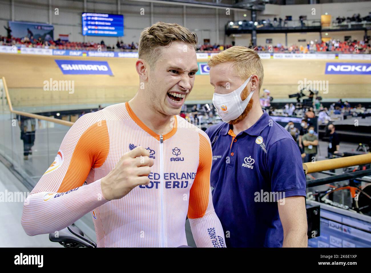 2022-10-13 20:59:43 SAINT-QUENTIN-en-YVELINES - Harrie Lavreysen après ...