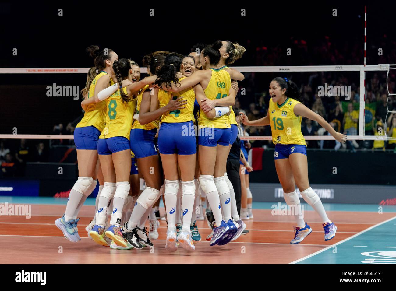 2022-10-13 22:01:10 APELDOORN - l'équipe brésilienne applaudit après ...