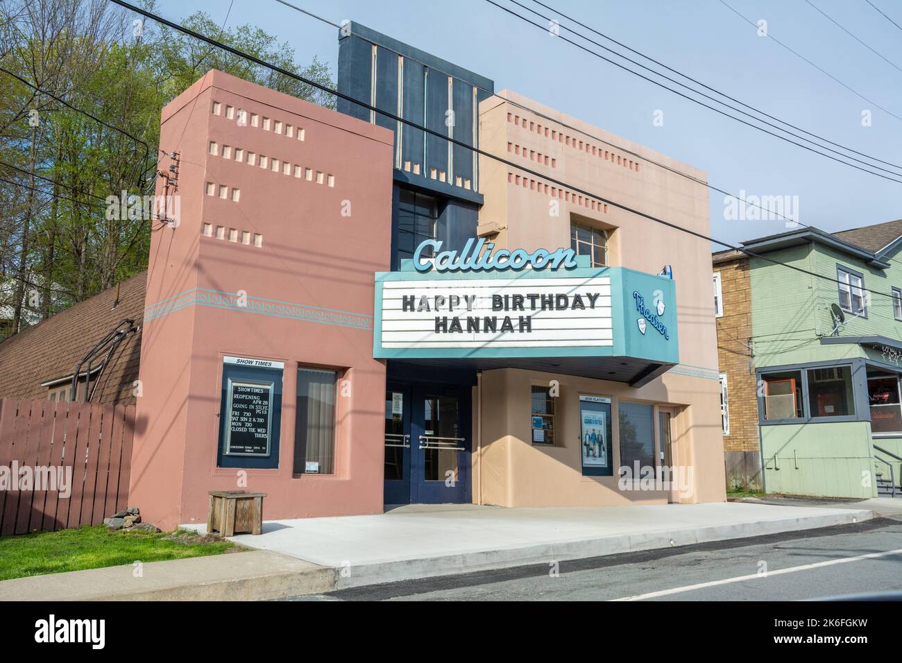 Happy birthday movie theatre theatre Banque de photographies et d ...