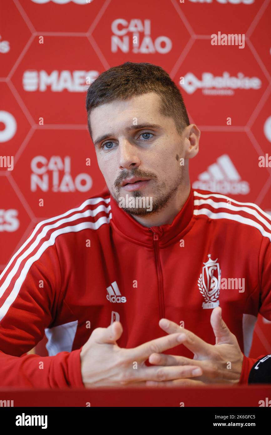 Liège, Belgique, 14/10/2022, Gojko Cimirot de Standard photographié ...