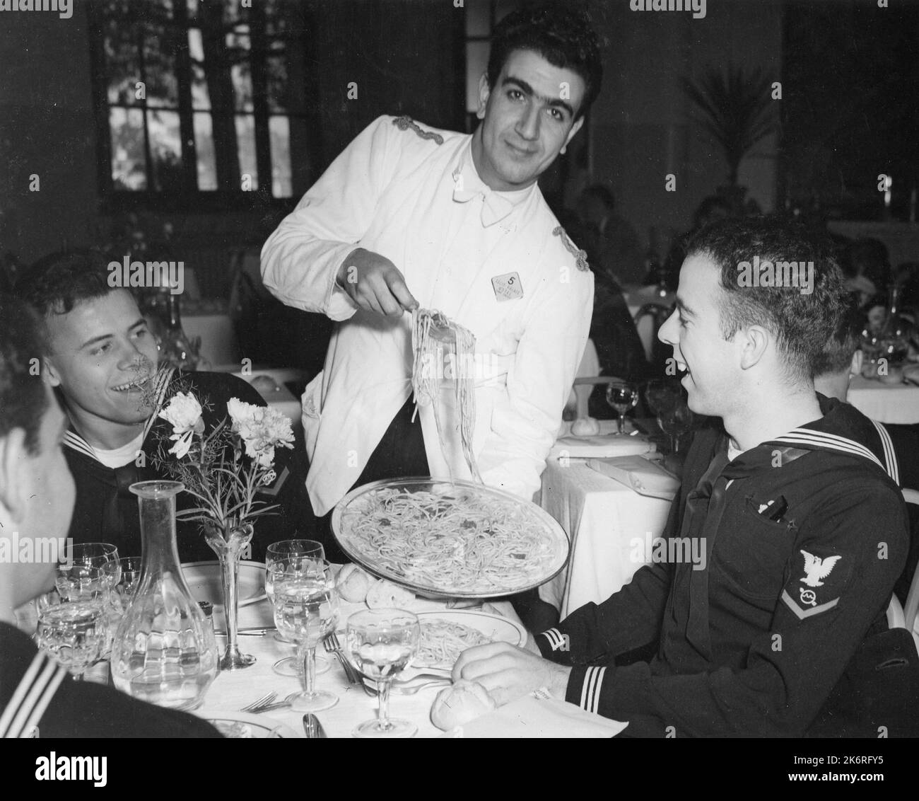 Uss coral sea cv 43 Banque d'images noir et blanc - Alamy
