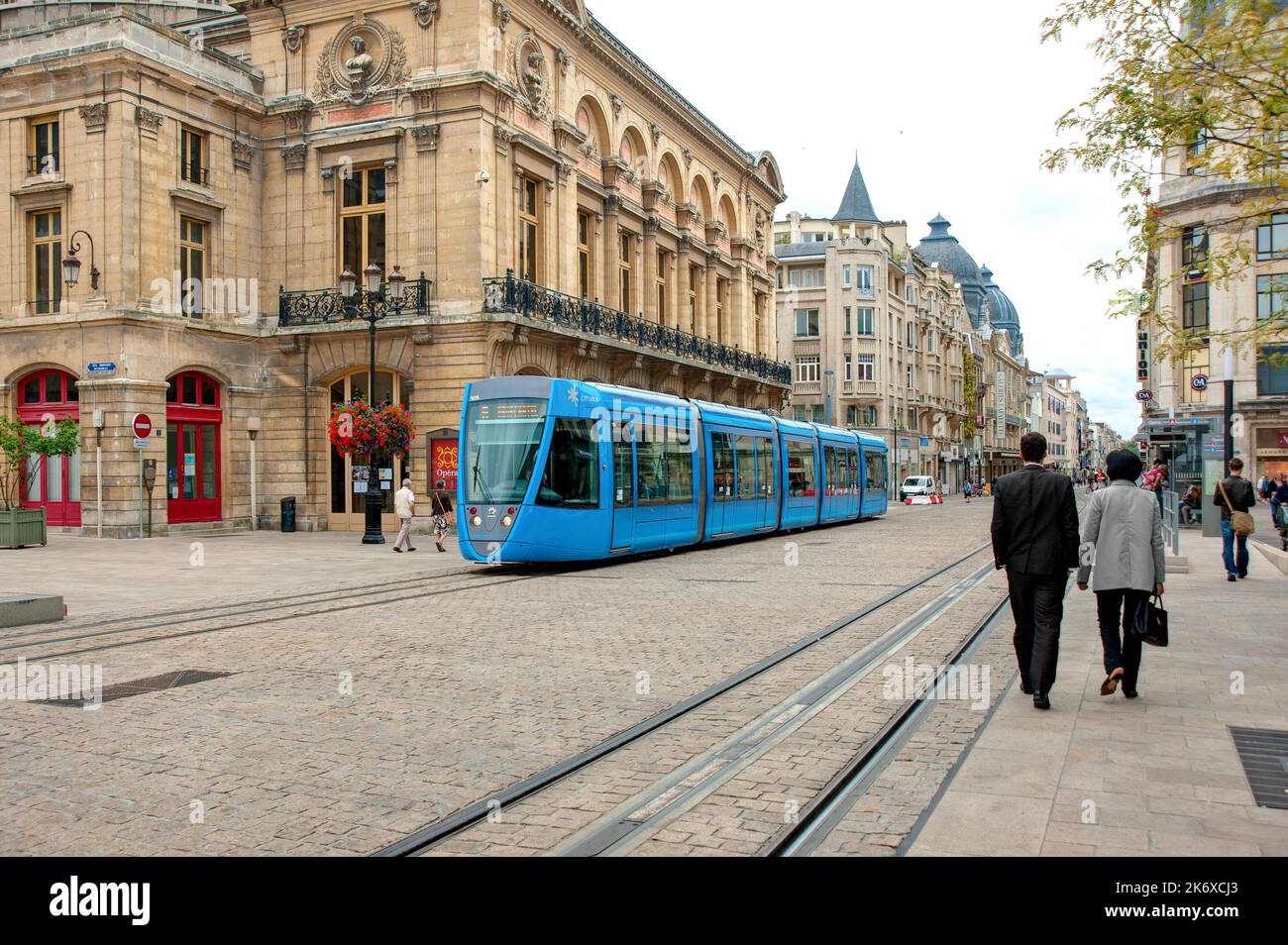 Reims tramway Banque de photographies et d’images à haute résolution ...
