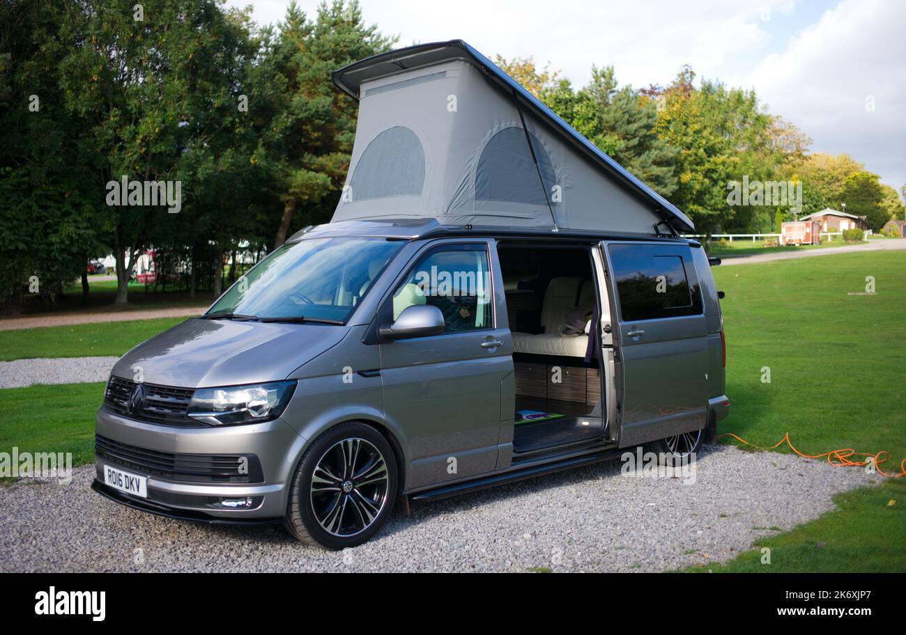 Volkswagen t6 Banque de photographies et d’images à haute résolution ...