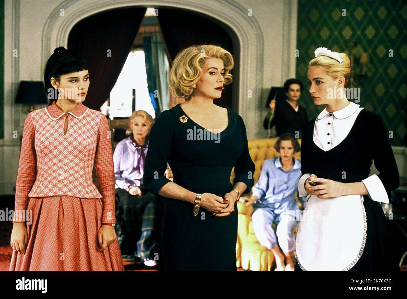 Catherine deneuve 2000 Banque de photographies et d’images à haute ...