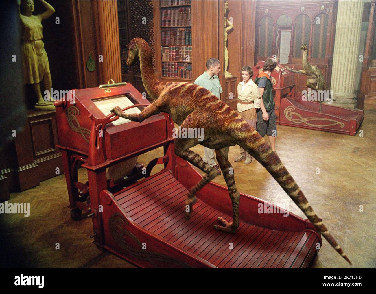 Dinotopia wentworth miller Banque de photographies et d’images à haute ...