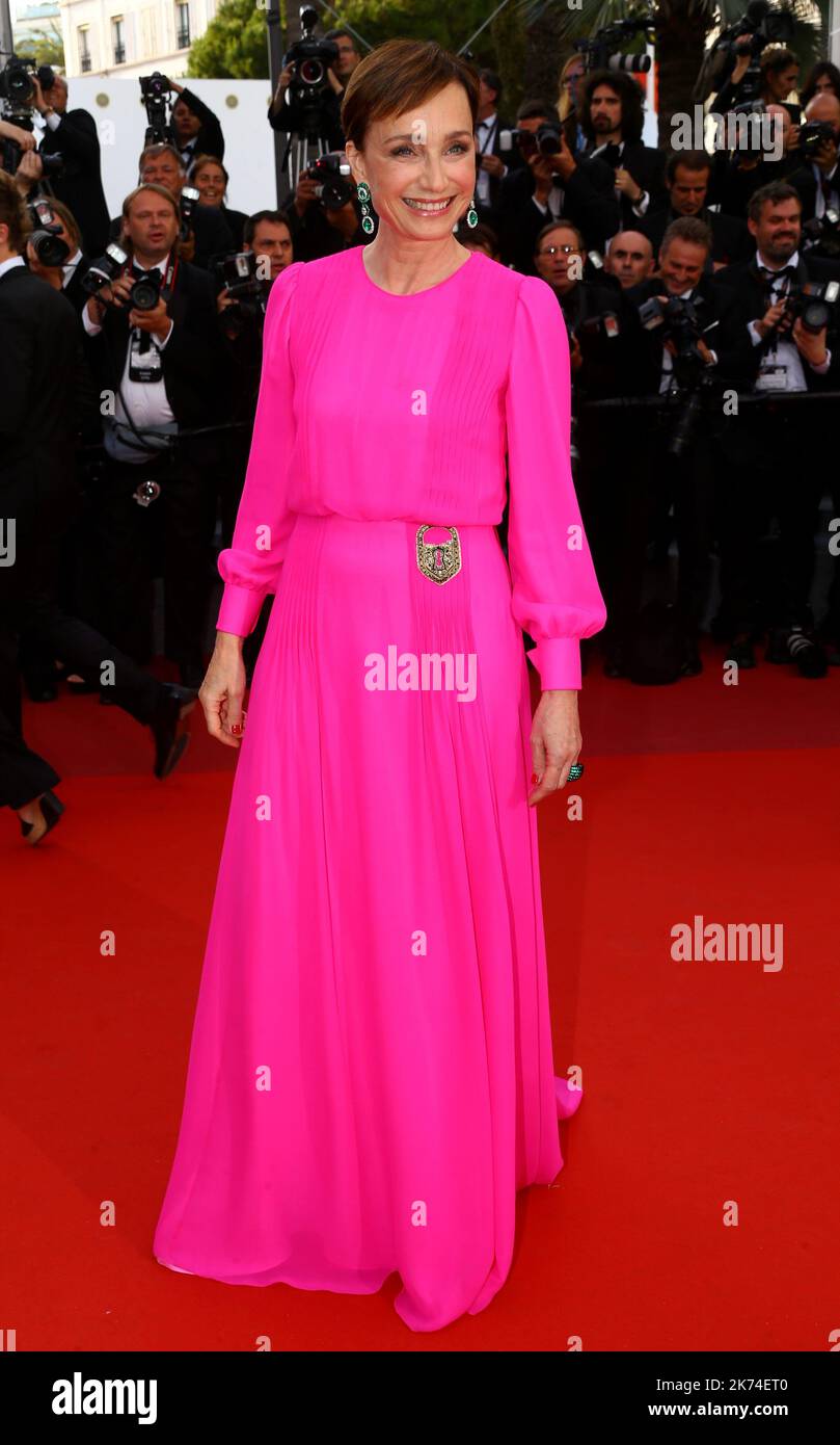L'actrice britannique Kristin Scott Thomas pose alors qu'elle arrive ...