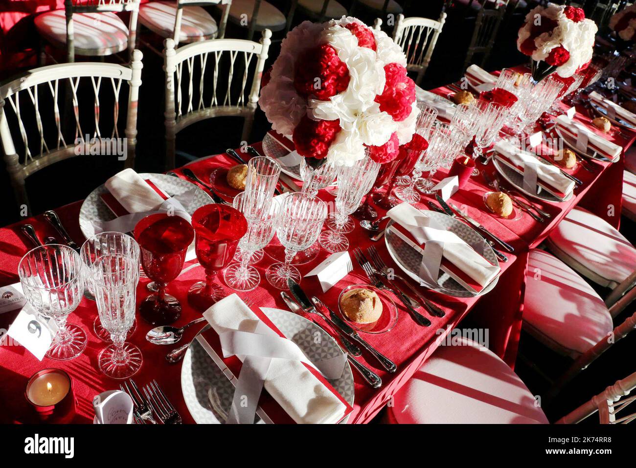 Gala de la croix rouge monaco Banque de photographies et d’images à ...