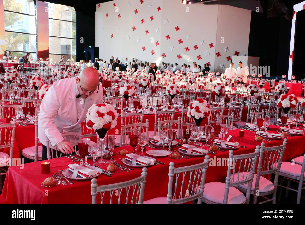 Gala de la croix rouge monaco Banque de photographies et d’images à ...
